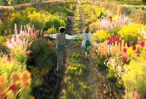 Family Film Review: The Secret Garden (2020)
